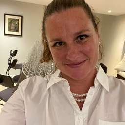 Kelly Comstock Ferris - Founder & General Manager @ Comstock Wines ...